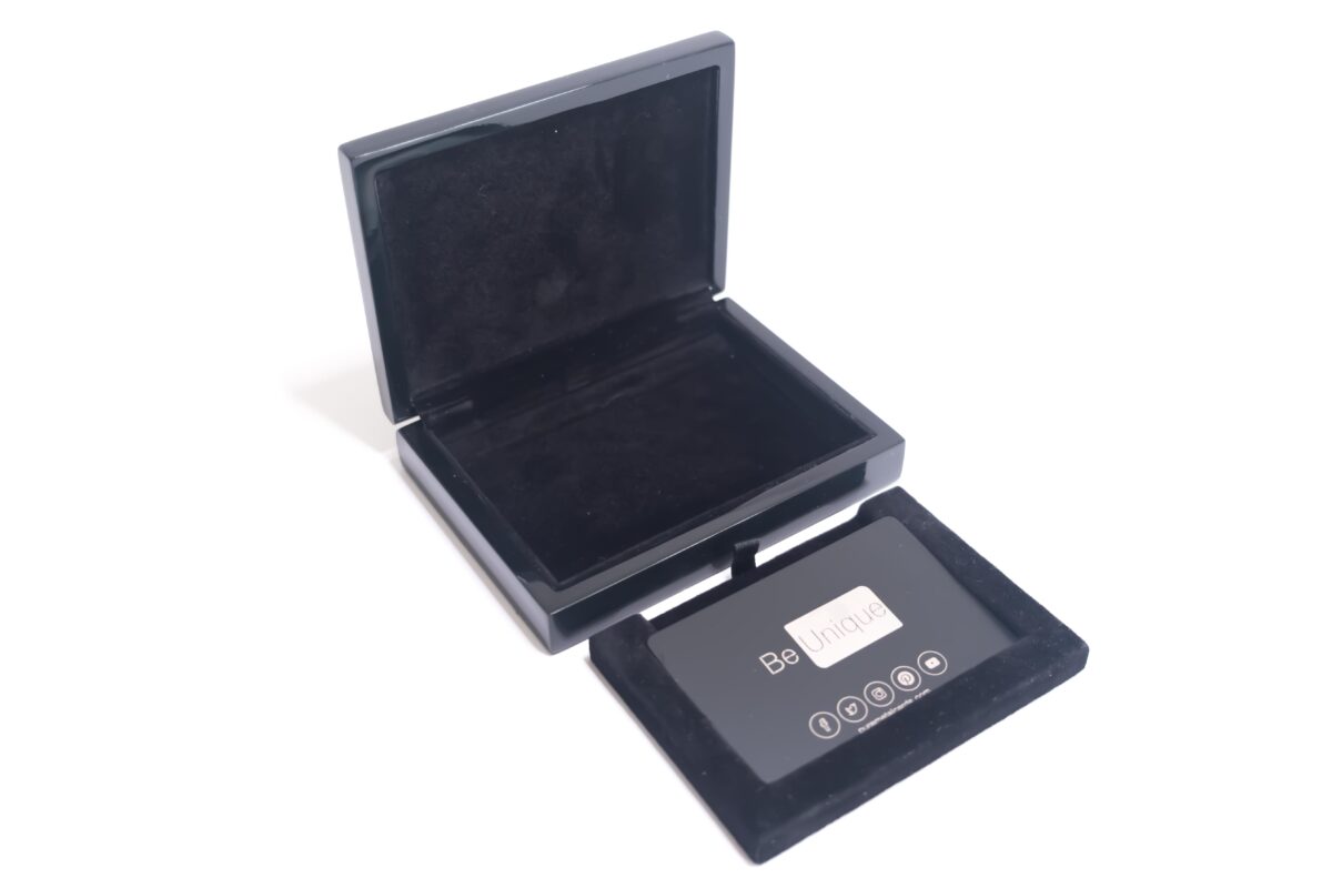 Unlock the Benefits of Packaging with Your Metal Cards - Pure Metal Cards